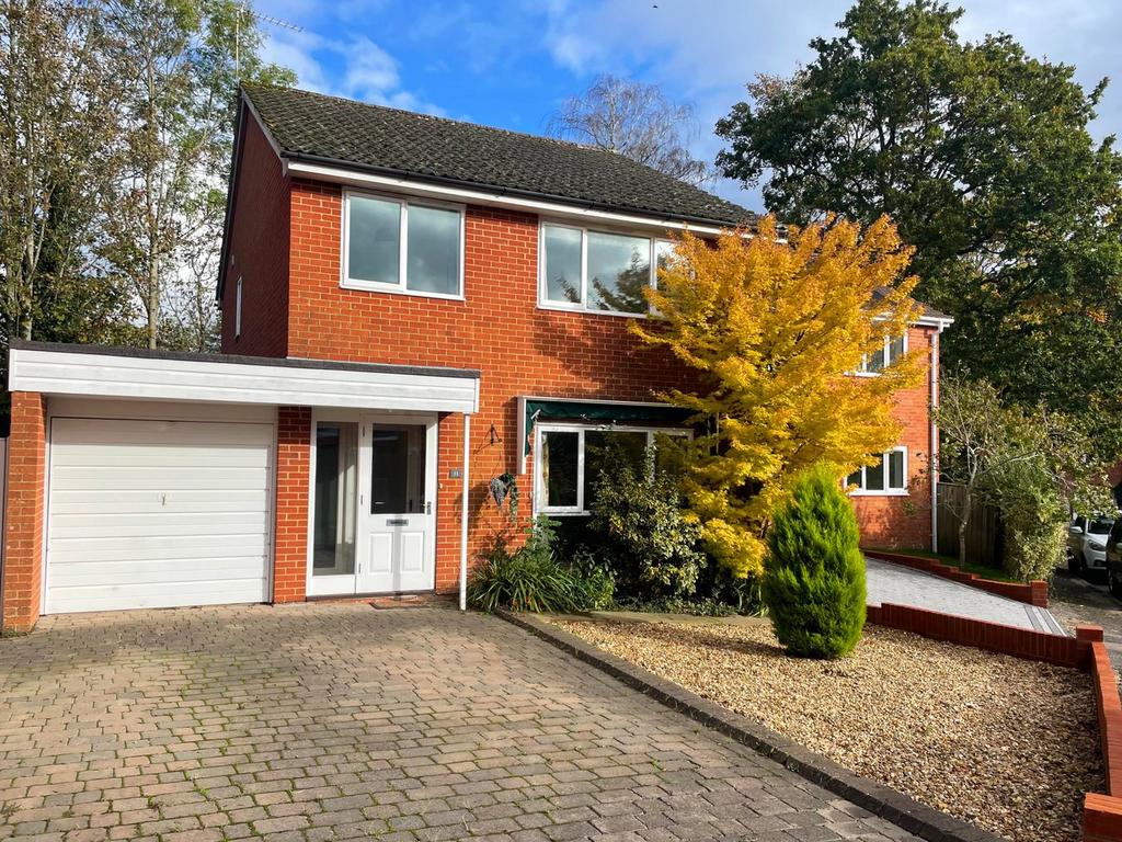 Cedar Mount, Lyndhurst, SO43 3 bed detached house for sale - £475,000