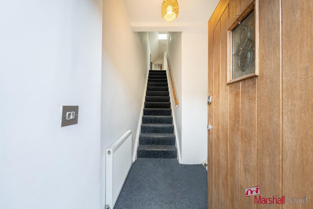 Church Road, Watford, WD17 2 bed apartment - £1,650 pcm (£381 pw)