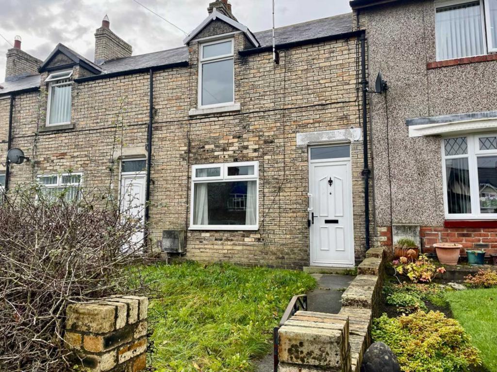 Glencoe Terrace, Rowlands Gill NE39 2 bed terraced house - £600 pcm (£ ...