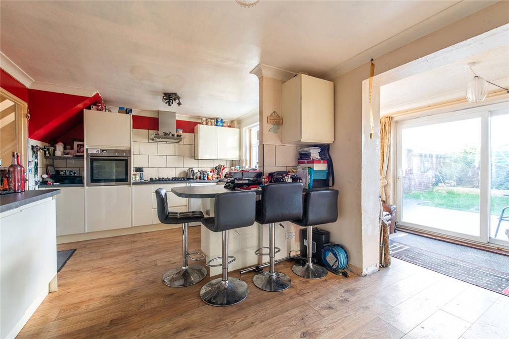 New Road, Cliffe, Rochester, Kent, ME3 3 bed semi-detached house for ...