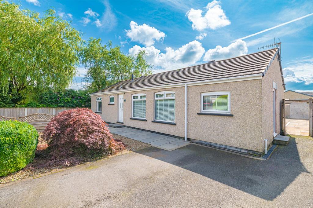 Lingmoor Rise, Cumbria LA9 3 bed bungalow - £395,000