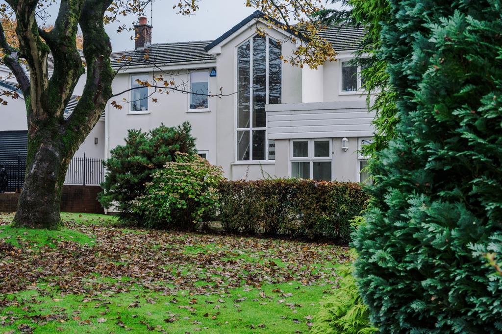Ringley Drive, Whitefield, M45 7HS 5 bed detached house for sale - £920,000