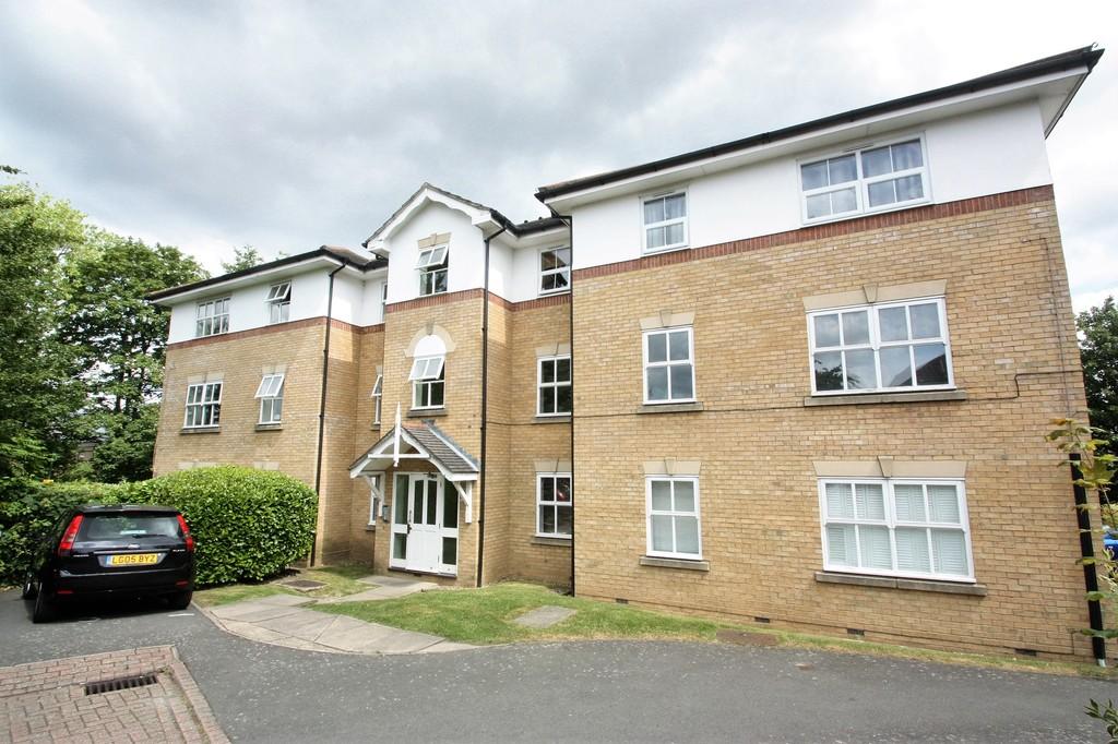Hatfield Close, Belmont 1 bed apartment - £1,300 pcm (£300 pw)