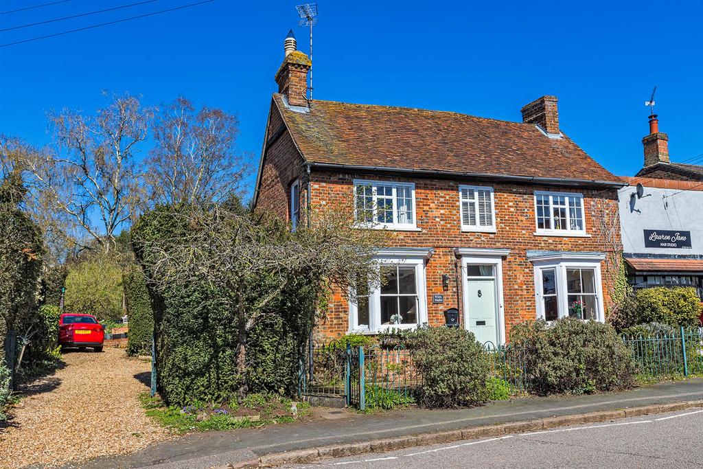 White Maples, Watling Street, Little Brickhill 4 bed link detached ...