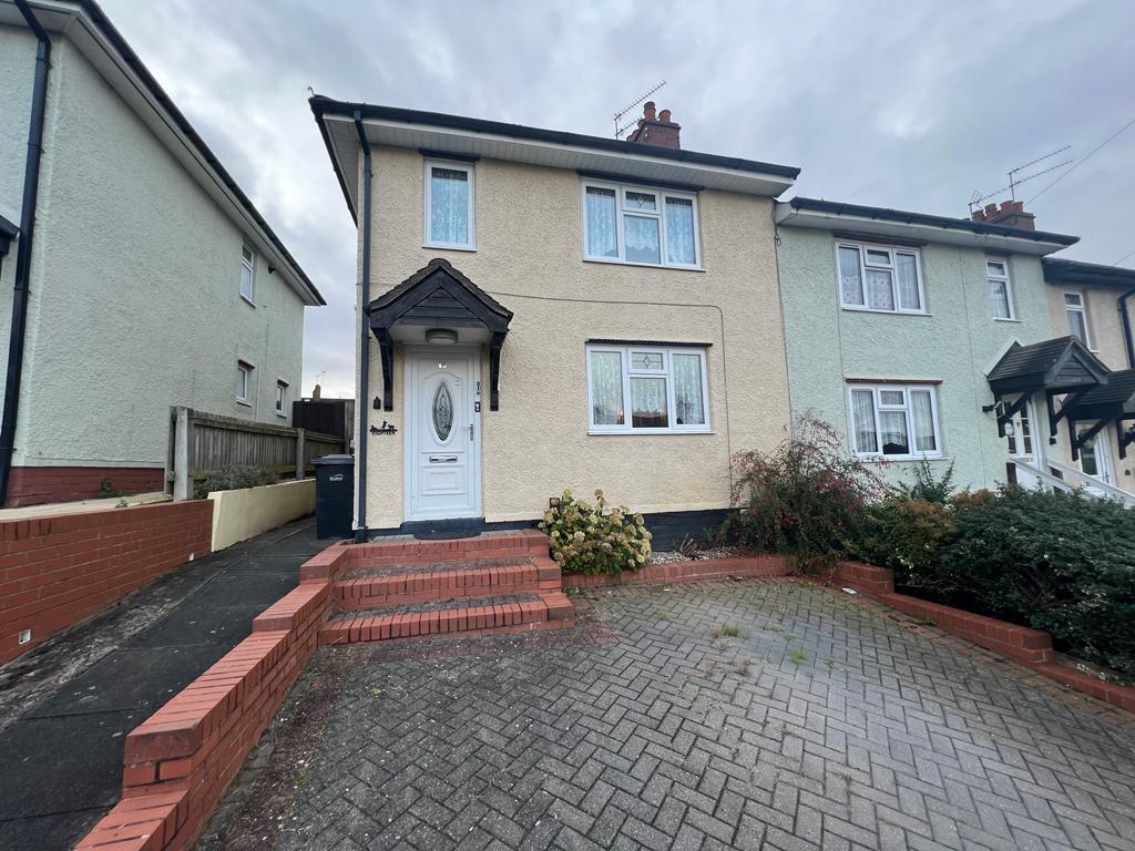 Hillside Avenue, Halesowen, B63 2SR 2 bed end of terrace house - £175,000