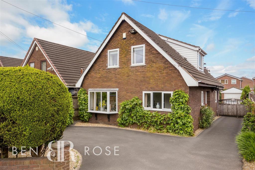 Balshaw Lane, Euxton, Chorley 3 bed detached house for sale - £314,995