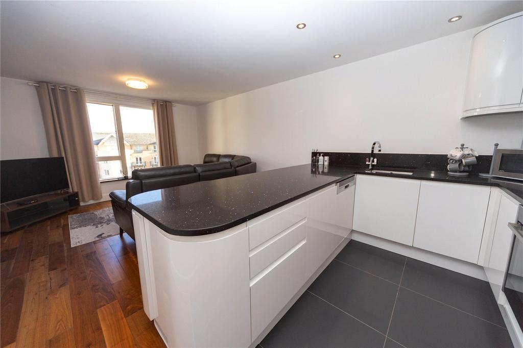 Sirius House, Falcon Drive, Cardiff... 2 bed apartment - £1,200 pcm (£ ...
