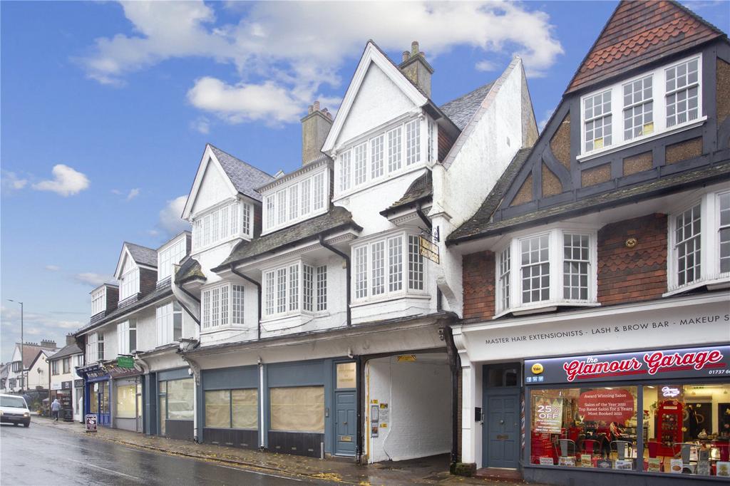 Brook House, West Street, Reigate, RH2 2 bed apartment - £375,000