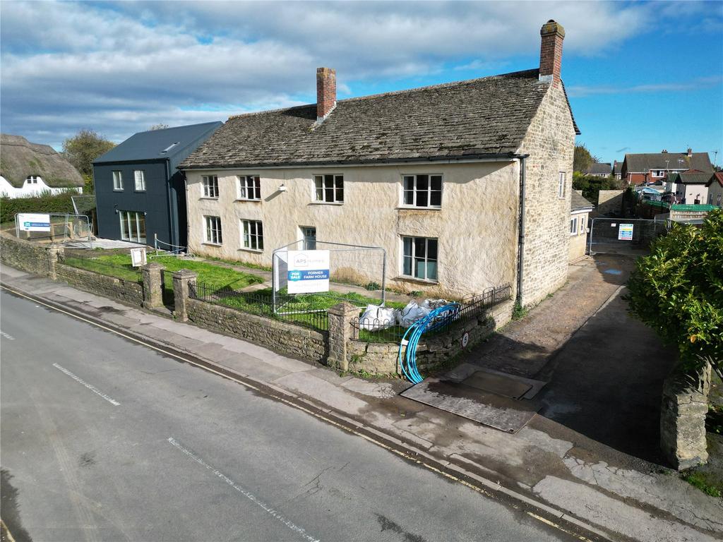 Stratton St Margaret, Swindon SN2 5 bed detached house for sale - £290,000