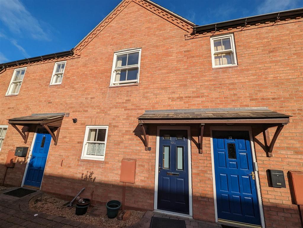 Appleton Gate, Newark 2 bed terraced house - £130,000