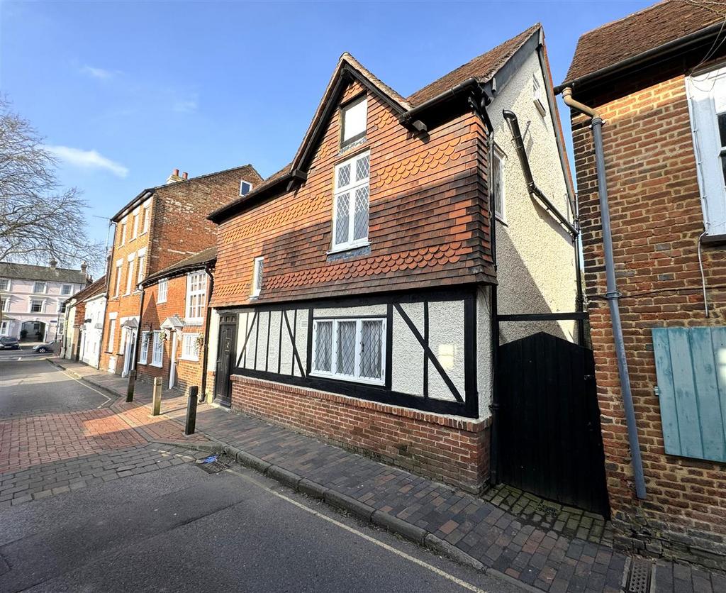 Park Row, Farnham 3 bed townhouse - £695,000