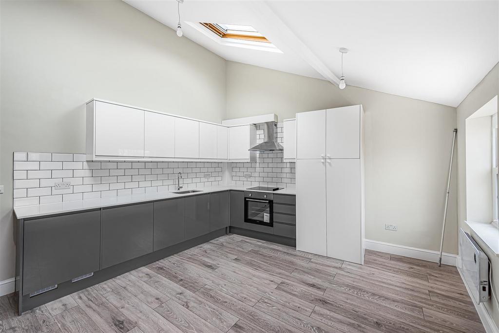 Belsize Terrace, Belsize Village, NW3 1 bed flat - £1,842 pcm (£425 pw)