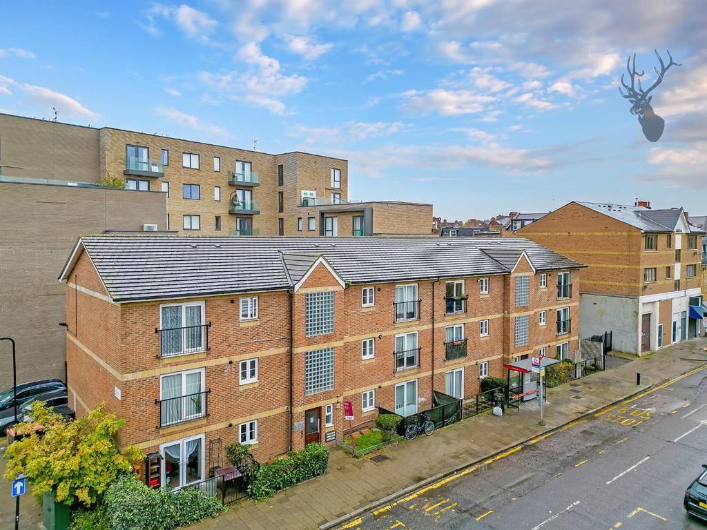 Northwold Road, Clapton, London 2 bed flat - £1,995 pcm (£460 pw)