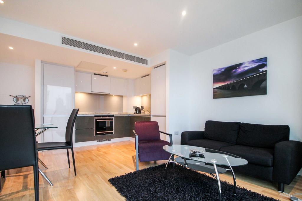 East Tower, The Landmark, Canary... 1 bed apartment - £2,362 pcm (£545 pw)