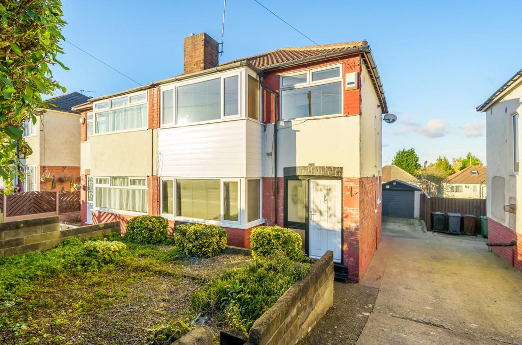 Southleigh Road Leeds West Yorkshire Ls11 3 Bed Semi Detached House