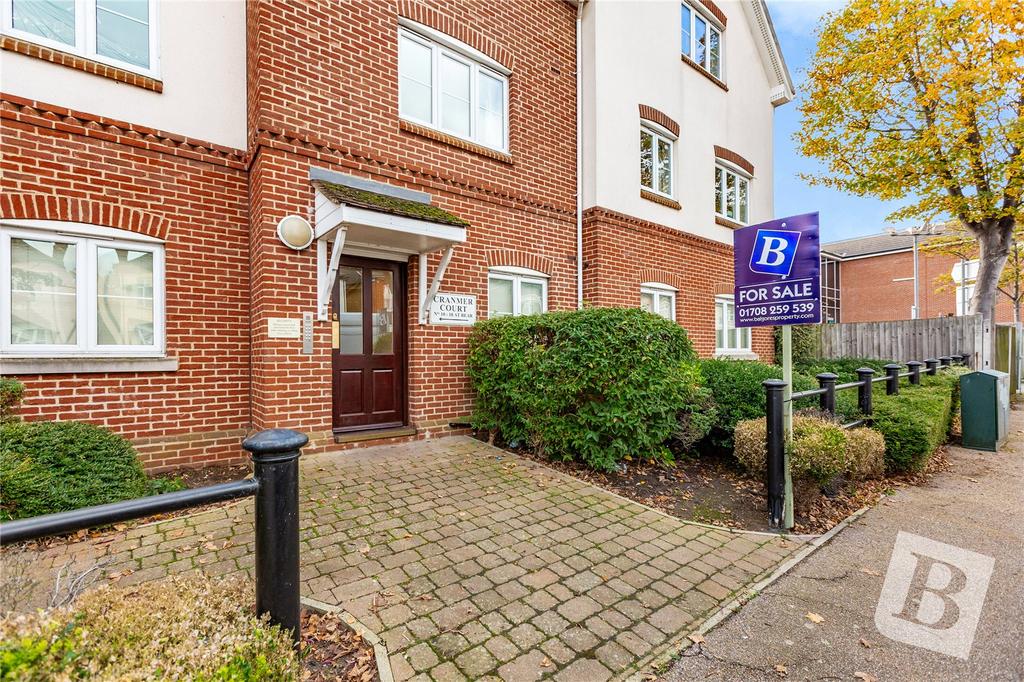 Cranmer Court, 24 St. Lawrence Road... 2 bed apartment - £400,000