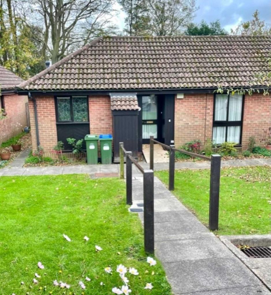 Warren Drive, Lewes 2 bed retirement property - £359,950
