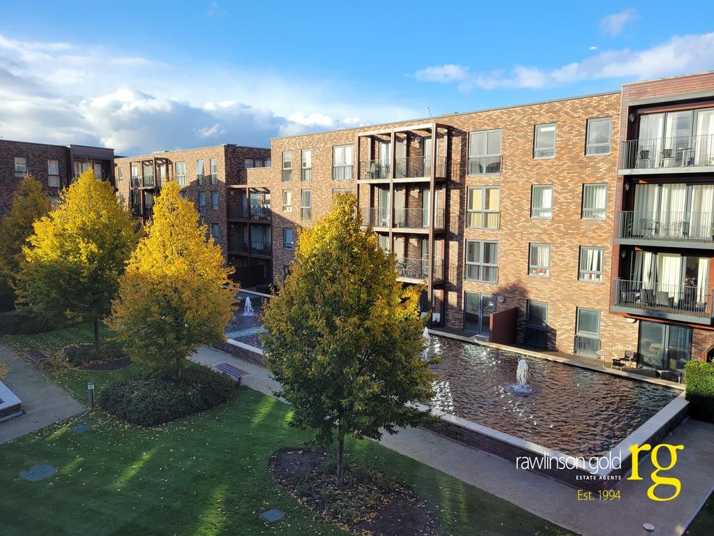 Clement Court, Stanmore 3 bed apartment - £2,950 pcm (£681 pw)