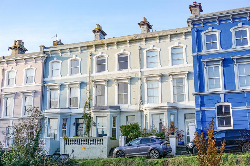 Quarry Terrace, Hastings 1 bed flat for sale - £169,950