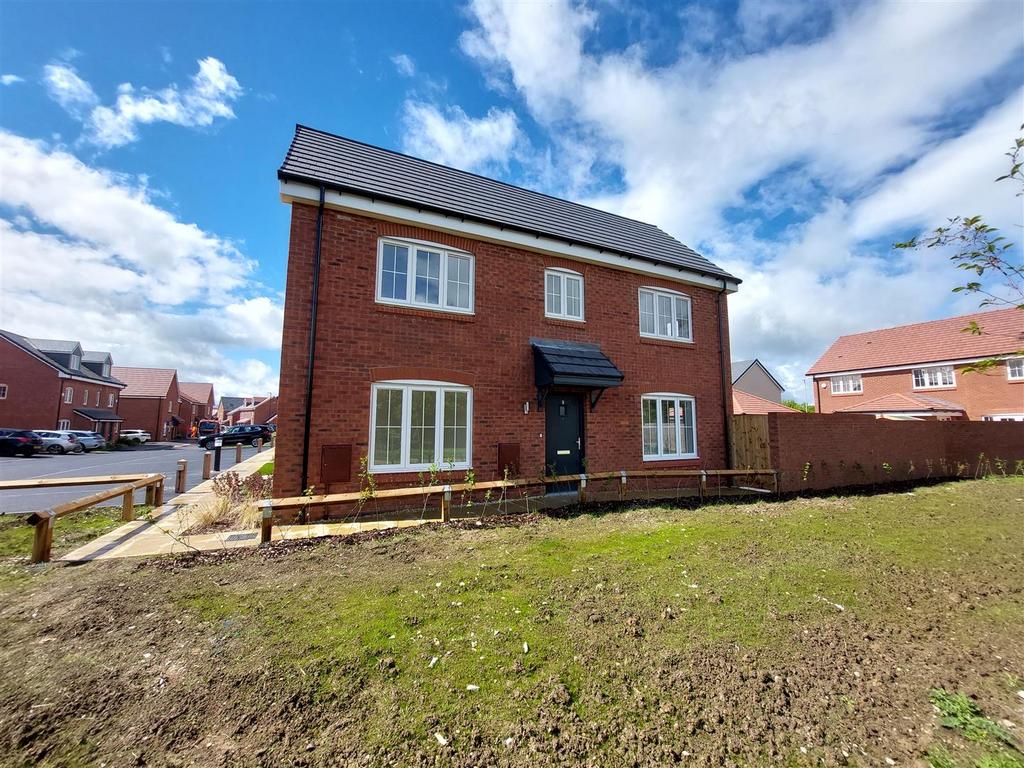 Aster Close Fallow Fields, Tewkesbury... 3 bed end of terrace house - £ ...