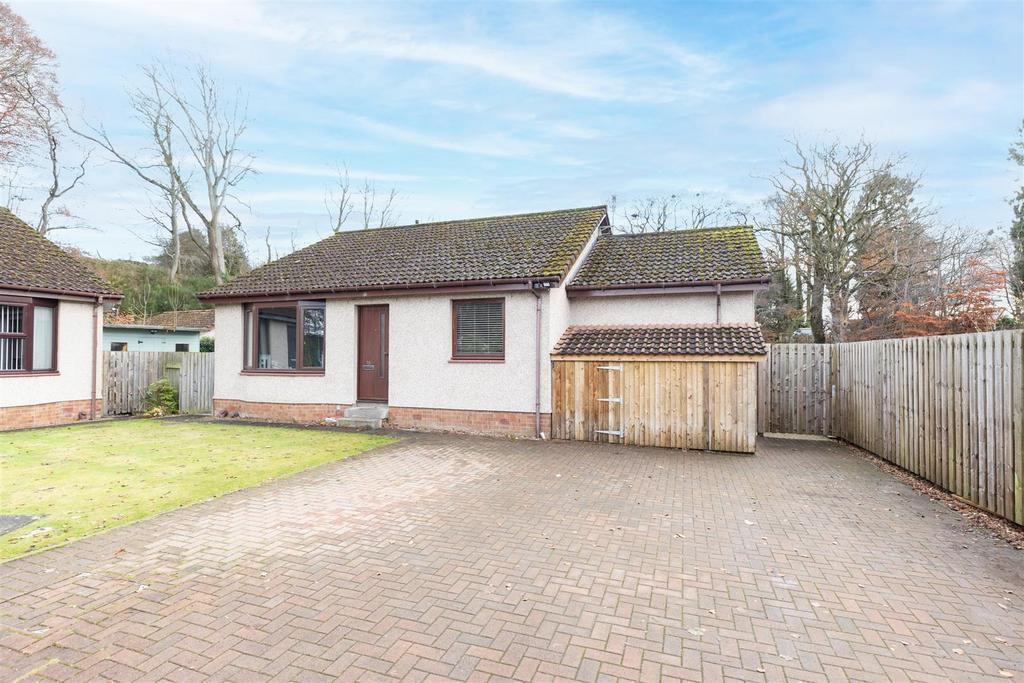 Lochty Park, Almondbank, Perth 3 bed detached bungalow - £243,000