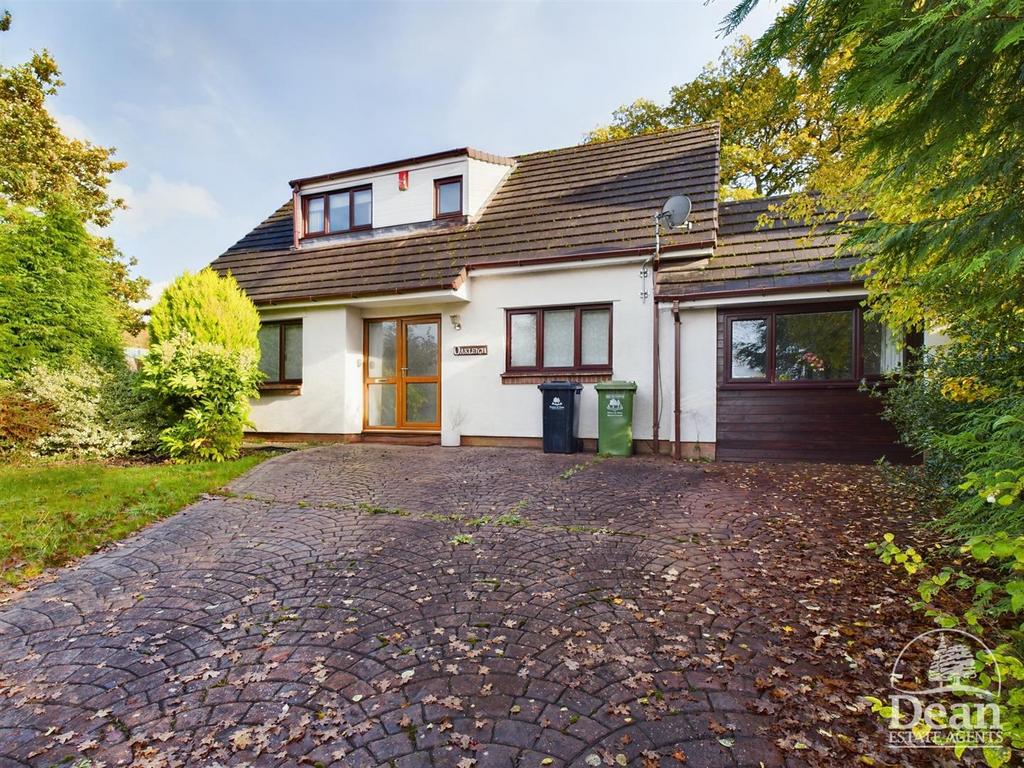Buckshaft Road, Cinderford 3 bed detached house for sale - £333,000