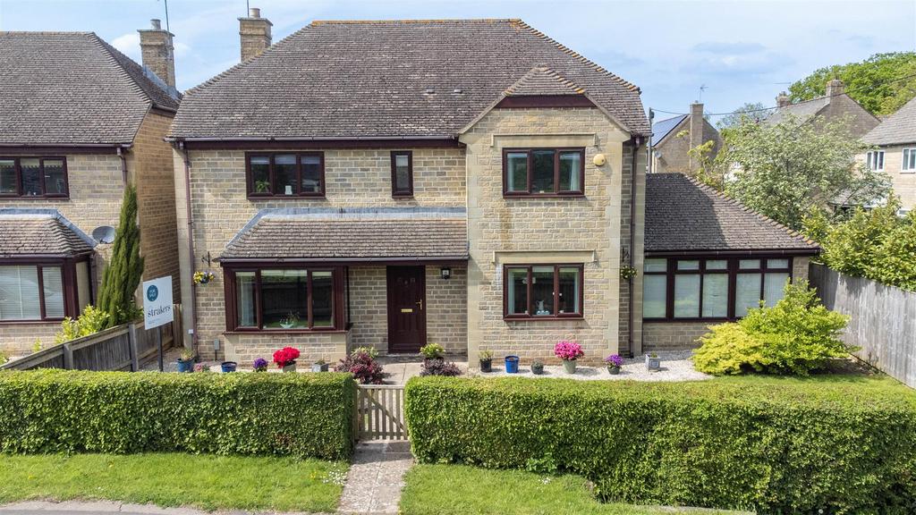 Hornbury Close, Minety 4 bed detached house - £635,000