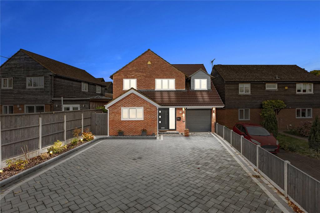 King Edwards Road South Woodham Ferrers Chelmsford Essex Cm3 4 Bed