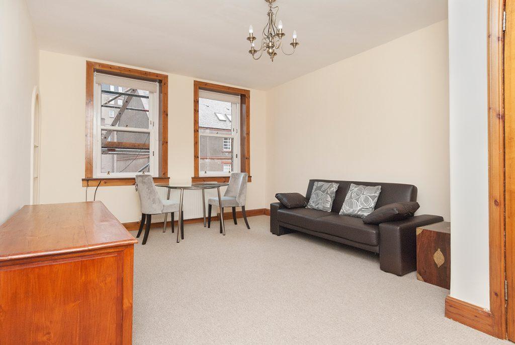 1837L – Richmond Place, Edinburgh... 2 bed flat - £1,350 pcm (£312 pw)