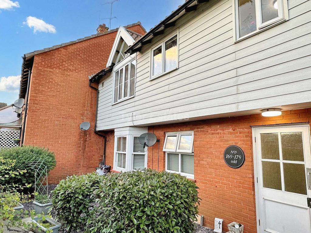 Crouch Street, Basildon SS15 1 bed apartment - £195,000