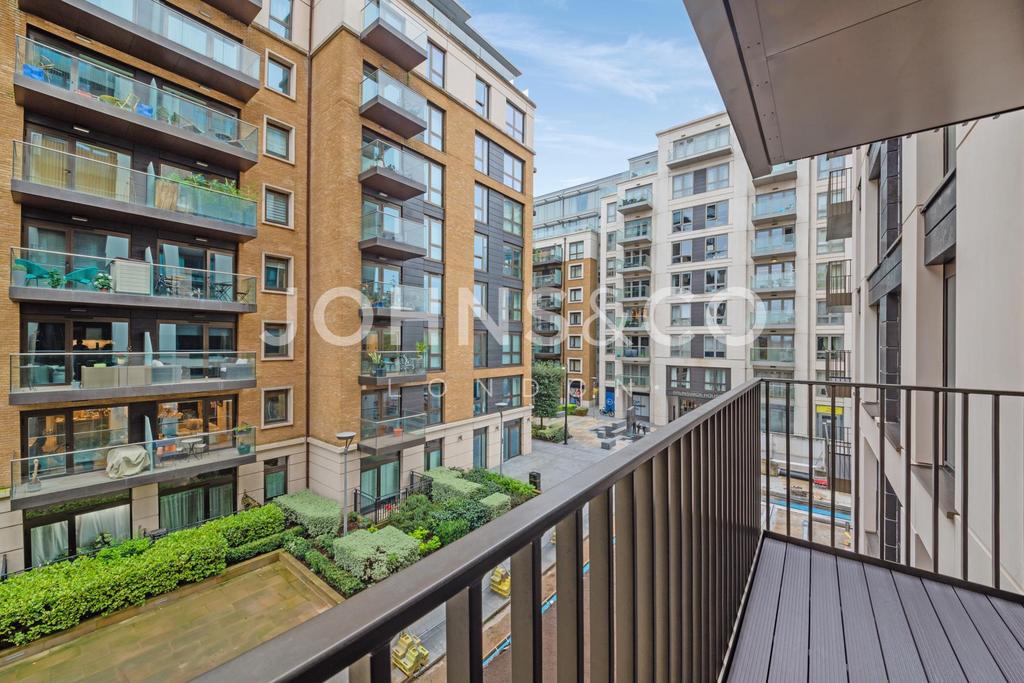 Holland House, Parrs Way, London, W6 2 bed apartment - £3,350 pcm (£773 pw)