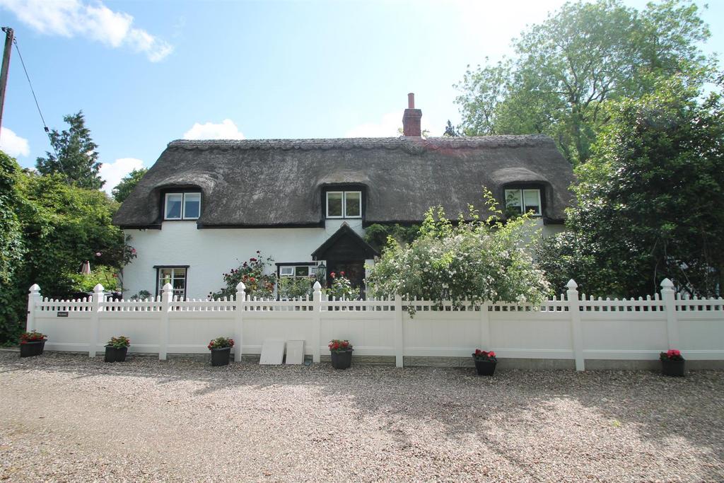 Bucknell 4 bed detached house - £415,000