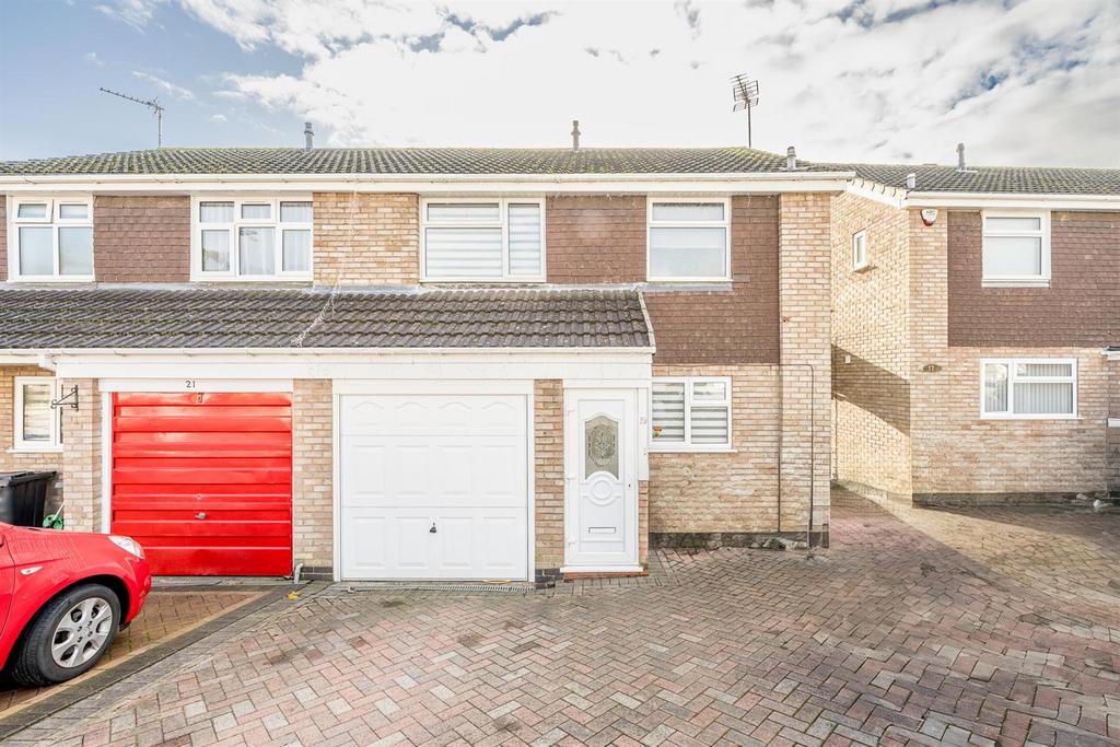 Sandstone Avenue Rubery Birmingham 3 Bed Semi Detached House For Sale