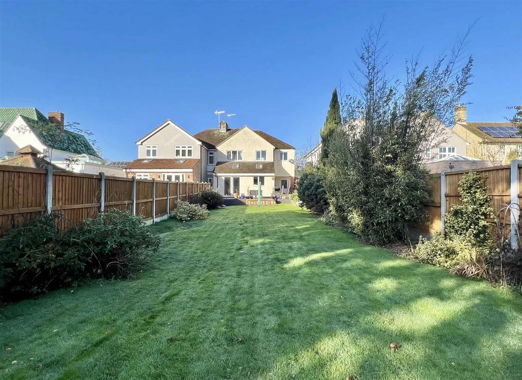 London Road, Braintree 4 bed semi-detached house for sale - £500,000