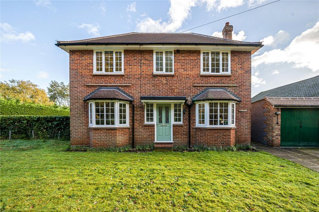 Kemishford, Mayford, Woking, Surrey, GU22 3 bed detached house for sale ...