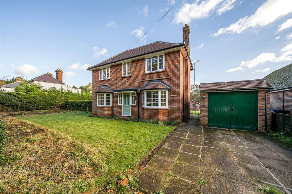 Kemishford, Mayford, Woking, Surrey... 3 bed detached house for sale ...
