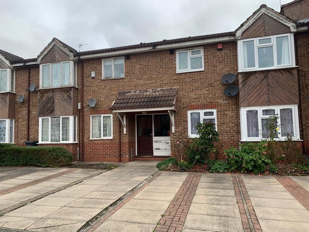 Martin Street, Rushey Mead... 1 bed ground floor maisonette - £125,000