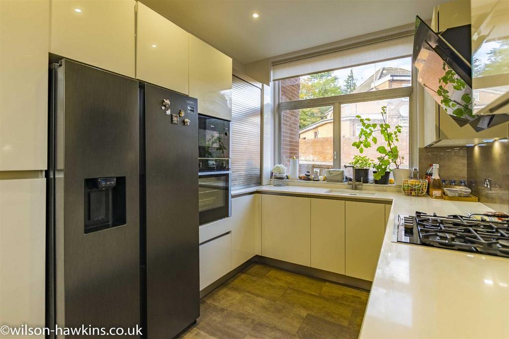 Leabank Close, Harrow On The Hill HA1 4 bed detached house - £959,950