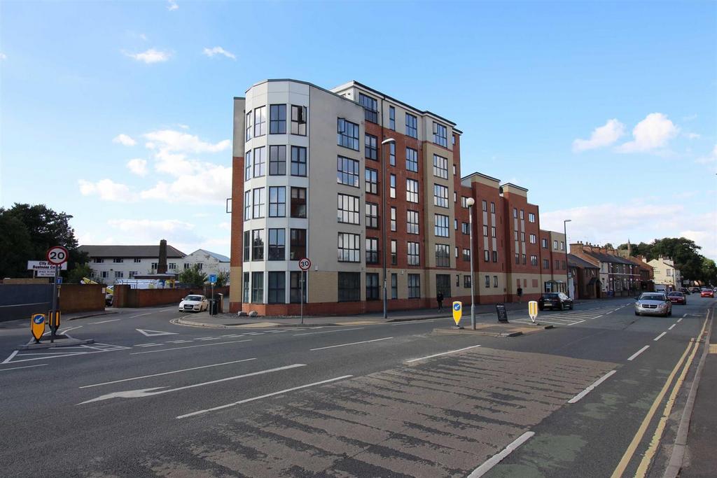 City Walk, Derby DE1 2 bed apartment - £112,500