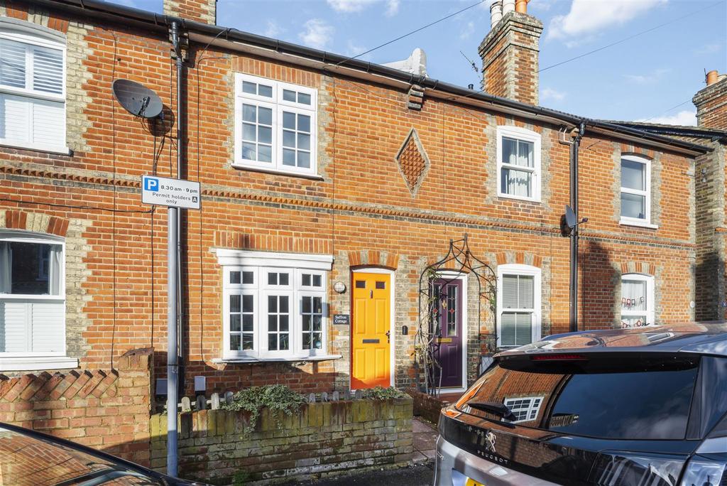 George Road Guildford 2 bed house for sale - £550,000