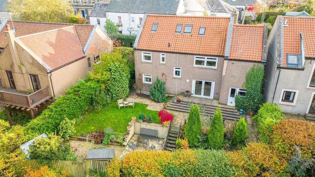 Low Brae, Torphichen 4 bed detached house - £375,000