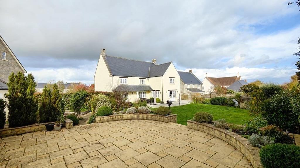 Wessex Court, Henstridge, Somerset, BA8 5 bed detached house for sale ...