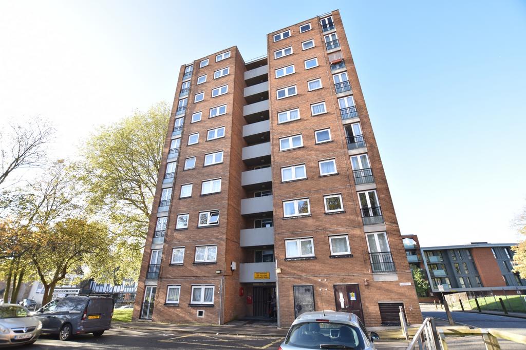 Sowerby Close, Eltham, SE9 1 bed flat - £1,500 pcm (£346 pw)