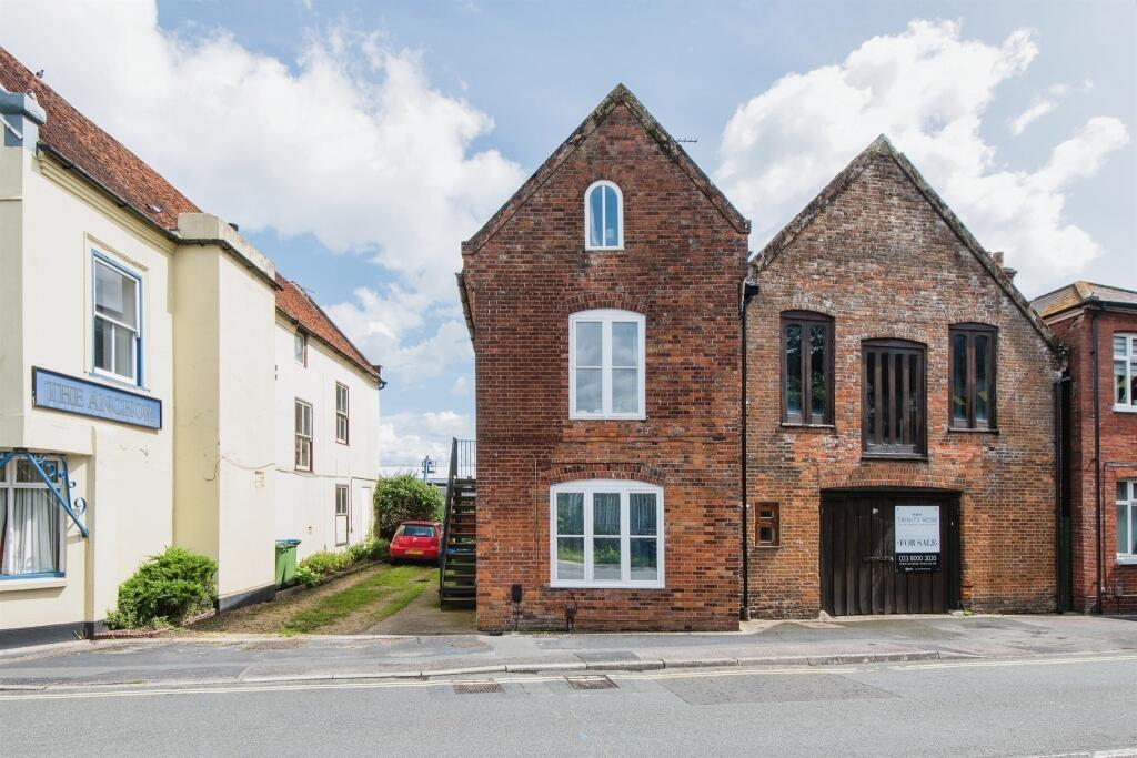 Test Lane, Southampton, SO16 3 bed character property - £305,000