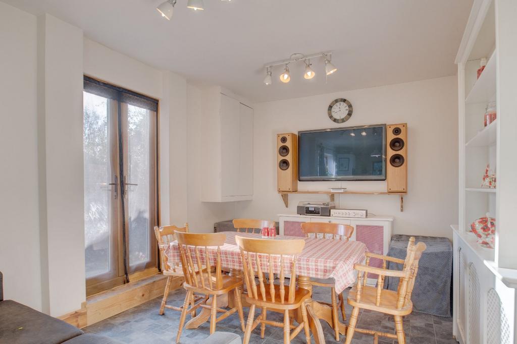 Icknield Street, Beoley, Redditch, Worcestershire, B98 3 bed semi ...