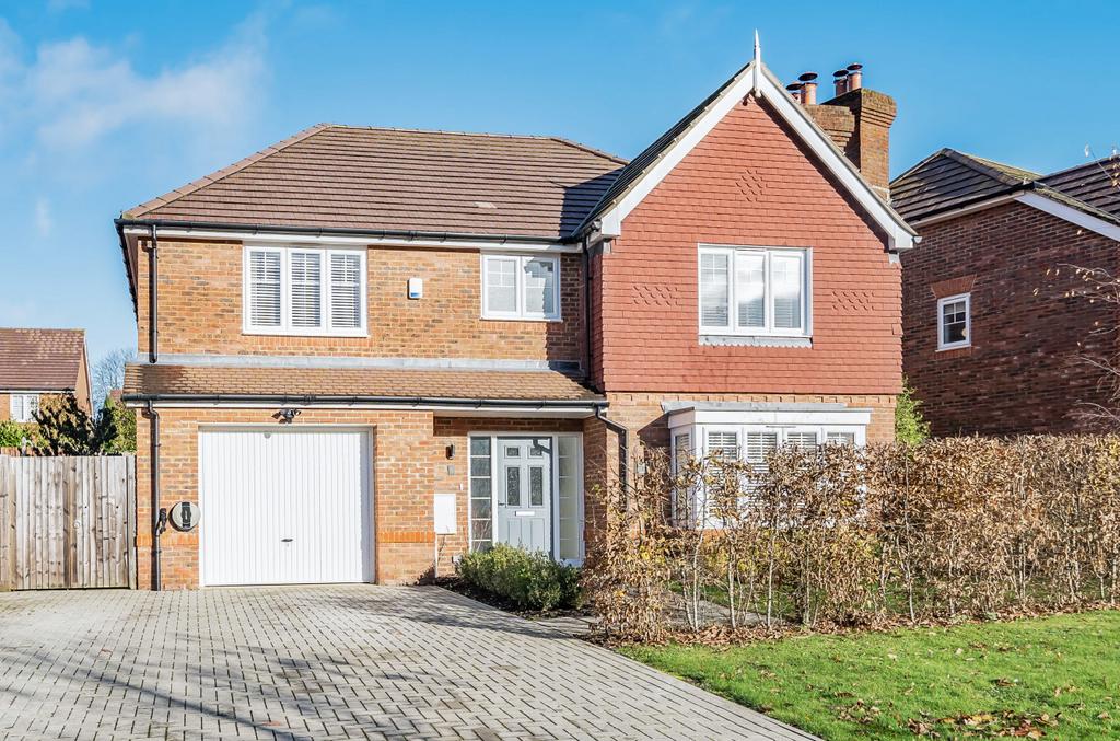 Nelson Drive, Medstead, Hampshire, GU34 4 bed detached house for sale ...
