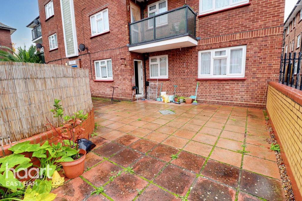 Sussex Road, London 3 bed flat for sale - £370,000