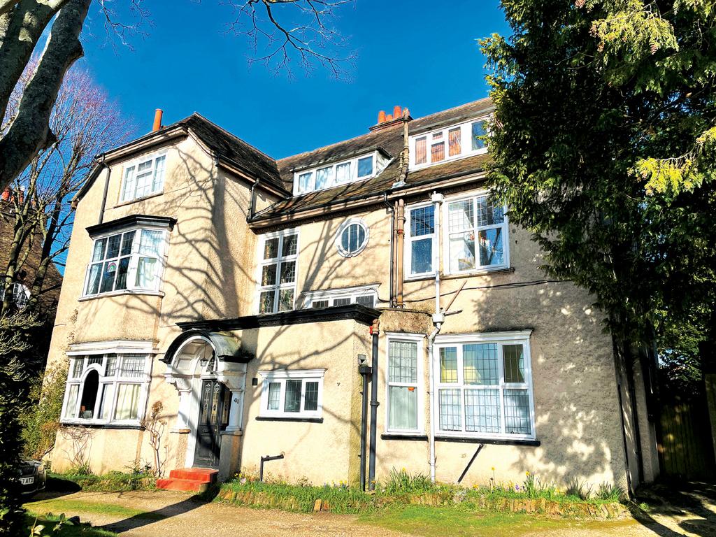 Basement Area, 41 Normanton Road... Property - £10,000