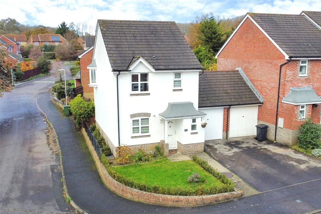 Newbury, Berkshire RG14 3 bed link detached house - £399,950