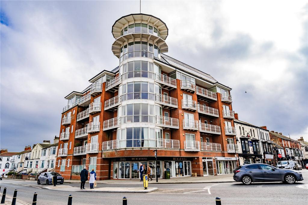Sea View Street, Cleethorpes... 2 bed apartment - £254,500